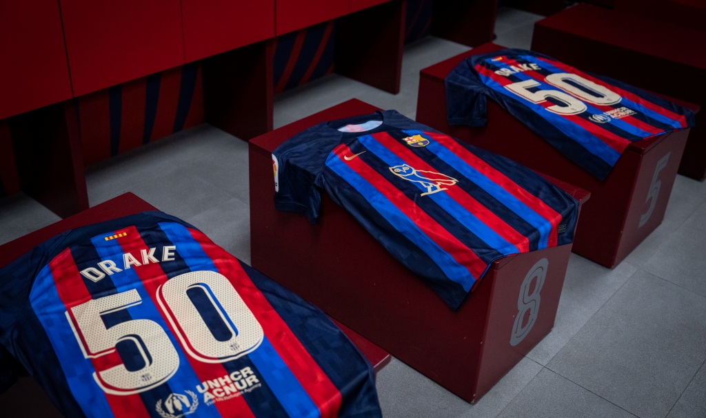 FC Barcelona To Wear Drake Logo For El Clásico - fcbusiness